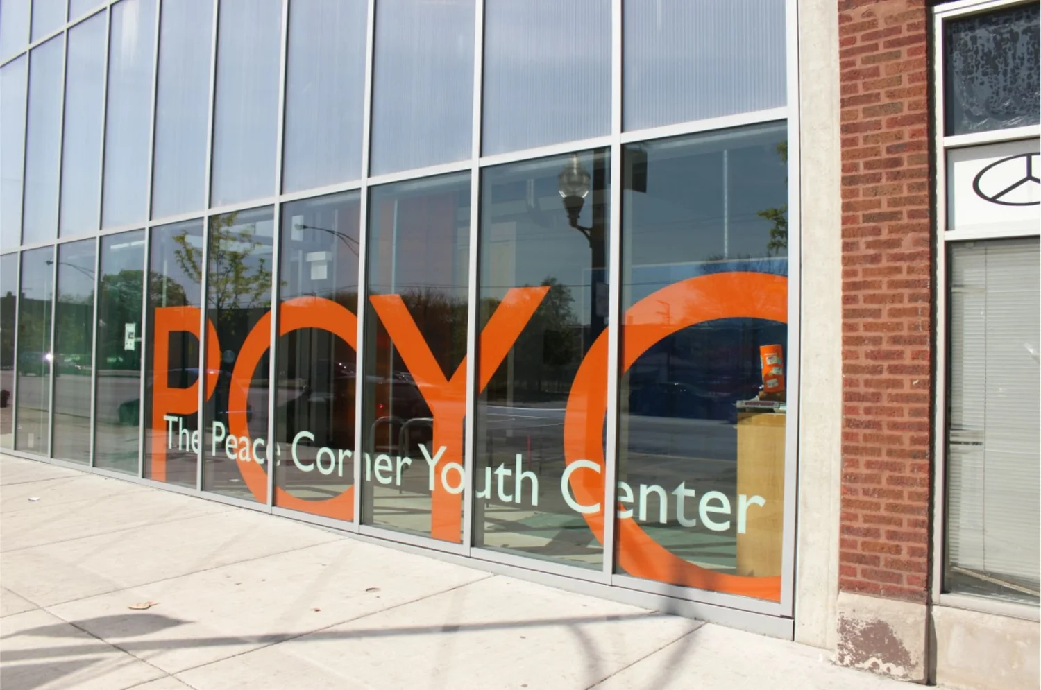 Retail Storefront Window Graphics NYC | Window Wrap Storefronts NYC ...