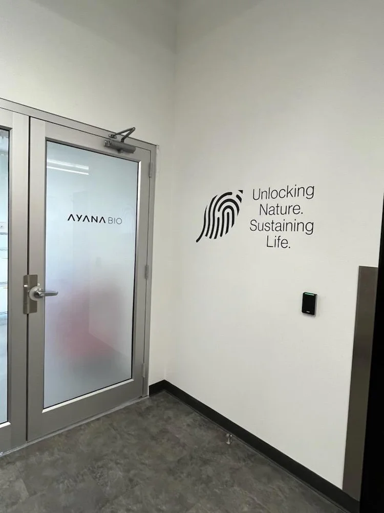 Corporate Interiors Signage NYC | Commercial Interiors Signage NYC ...