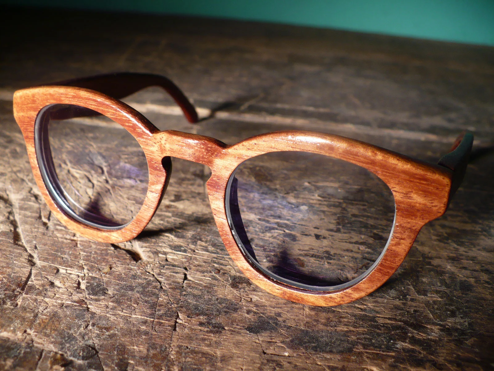 Maki — Urban Spectacles