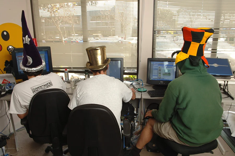 BACK TO THE GARAGE — Tom BIble