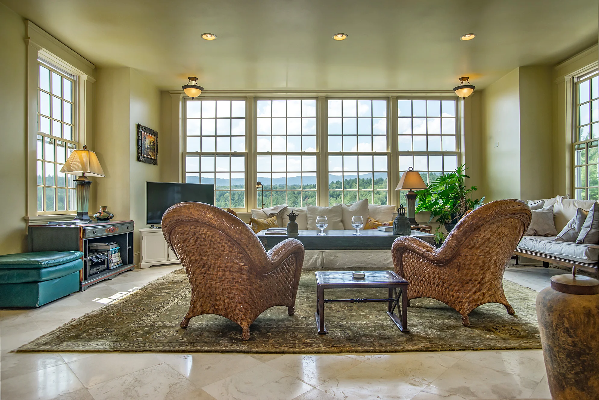 A Gallery of Adams Hill House — Adams Hill House