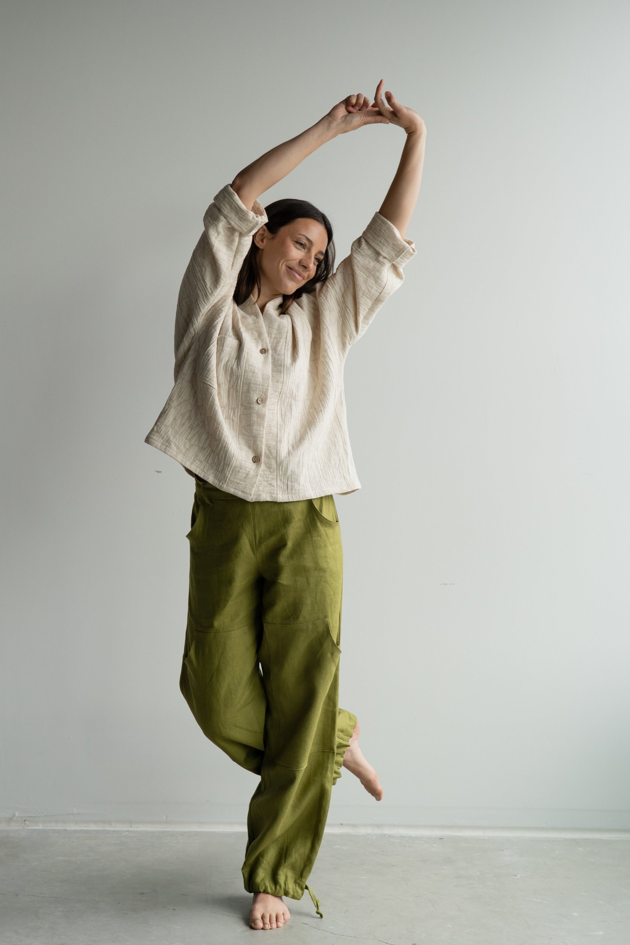 Robyn Women's Linen Button-Up Shirt | Made in Canada — Nomi Designs