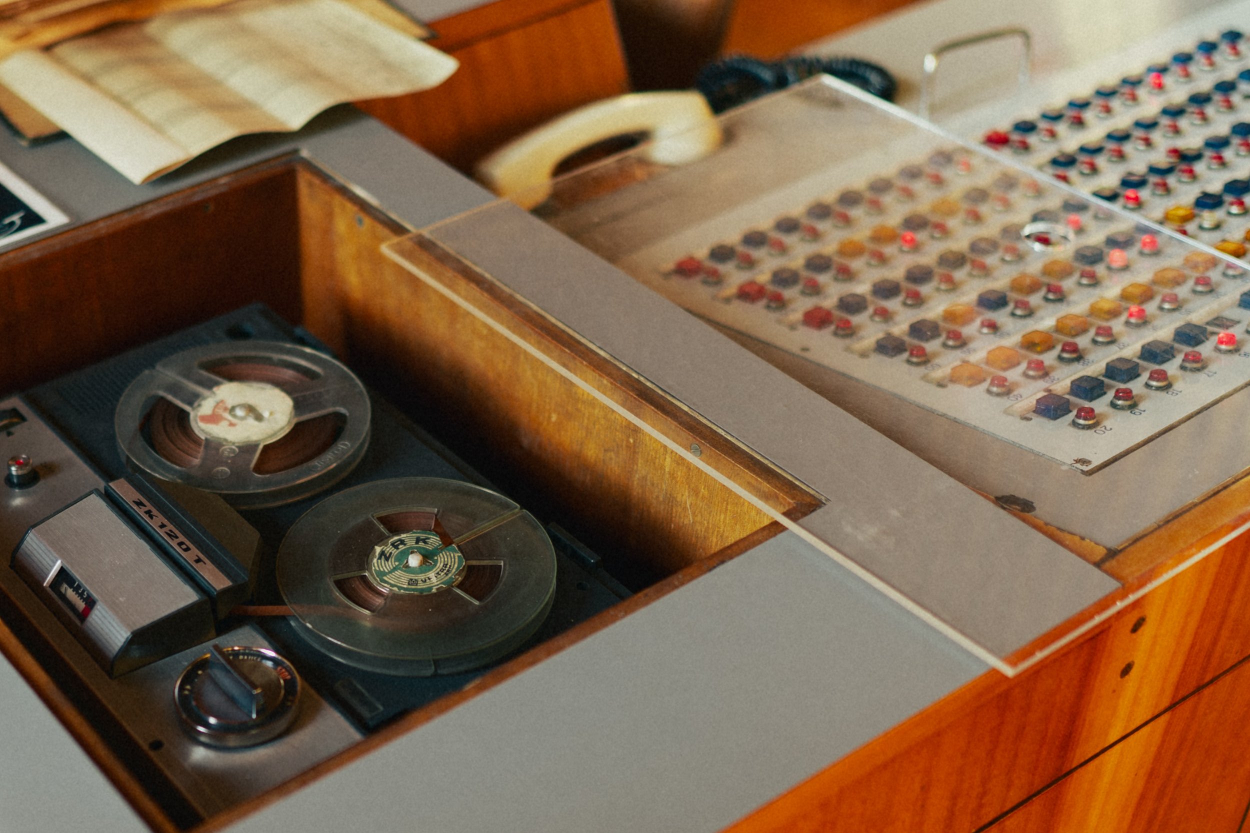 Bloober Team — Cronos: The New Dawn Graces the Cover of Edge Magazine Issue 410