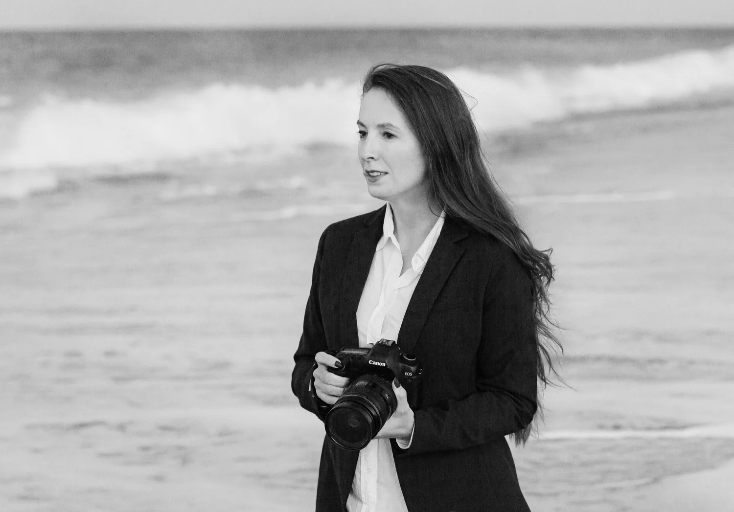 R. Lincoln: Destination Wedding & Portrait Photography