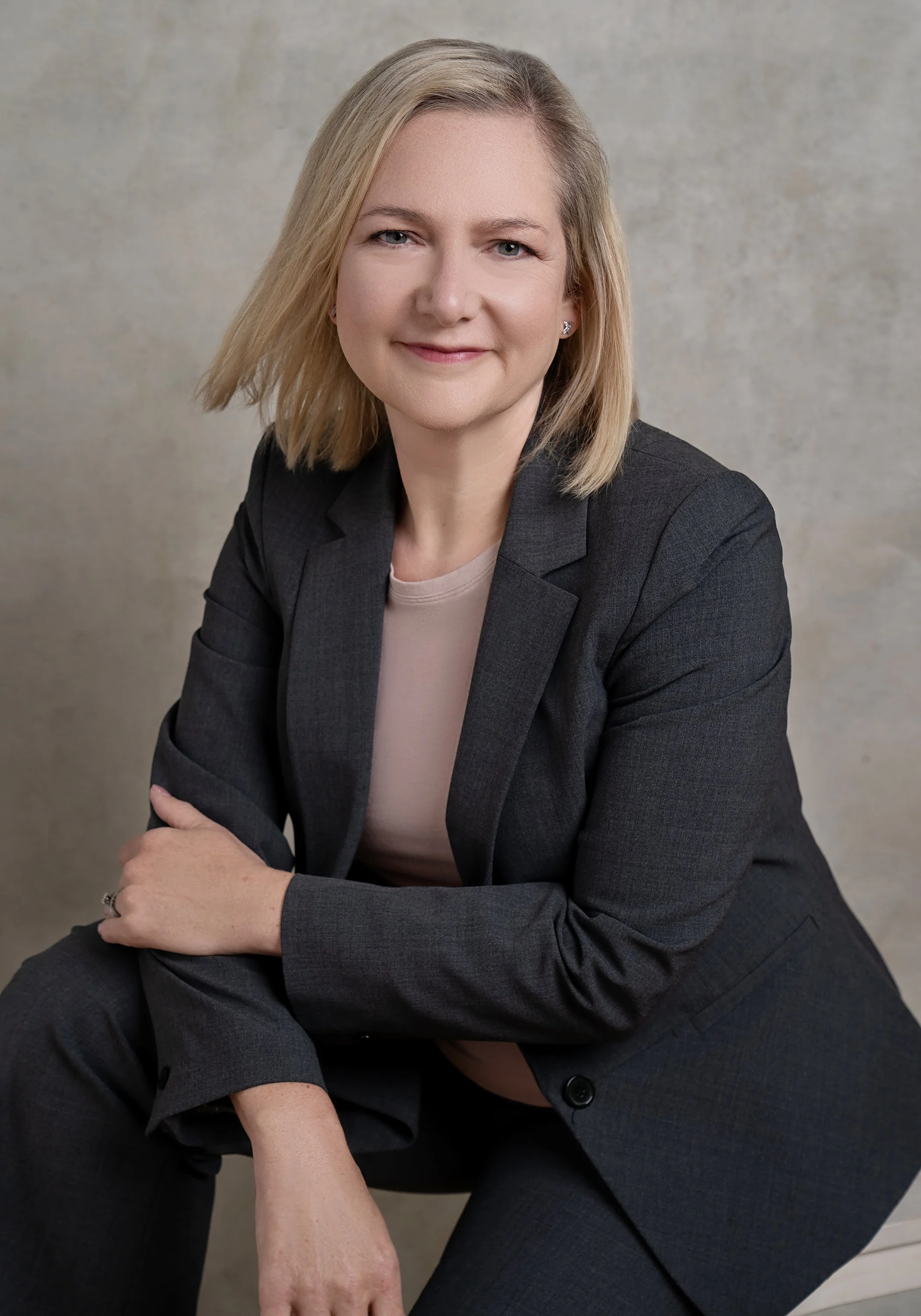 Headshots / Personal Branding — Susan Tamcsin Photography