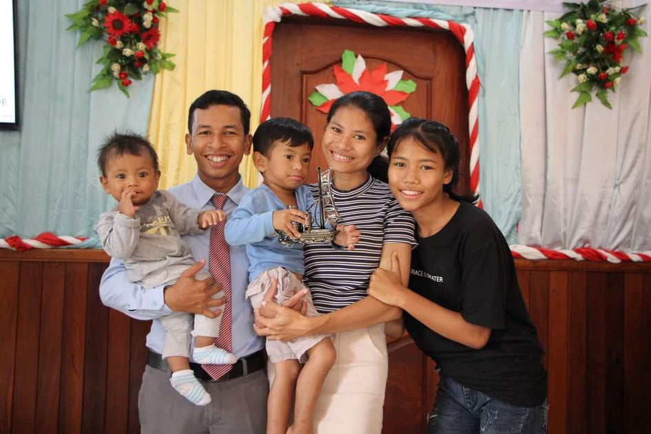 Middle Class Filipino Family