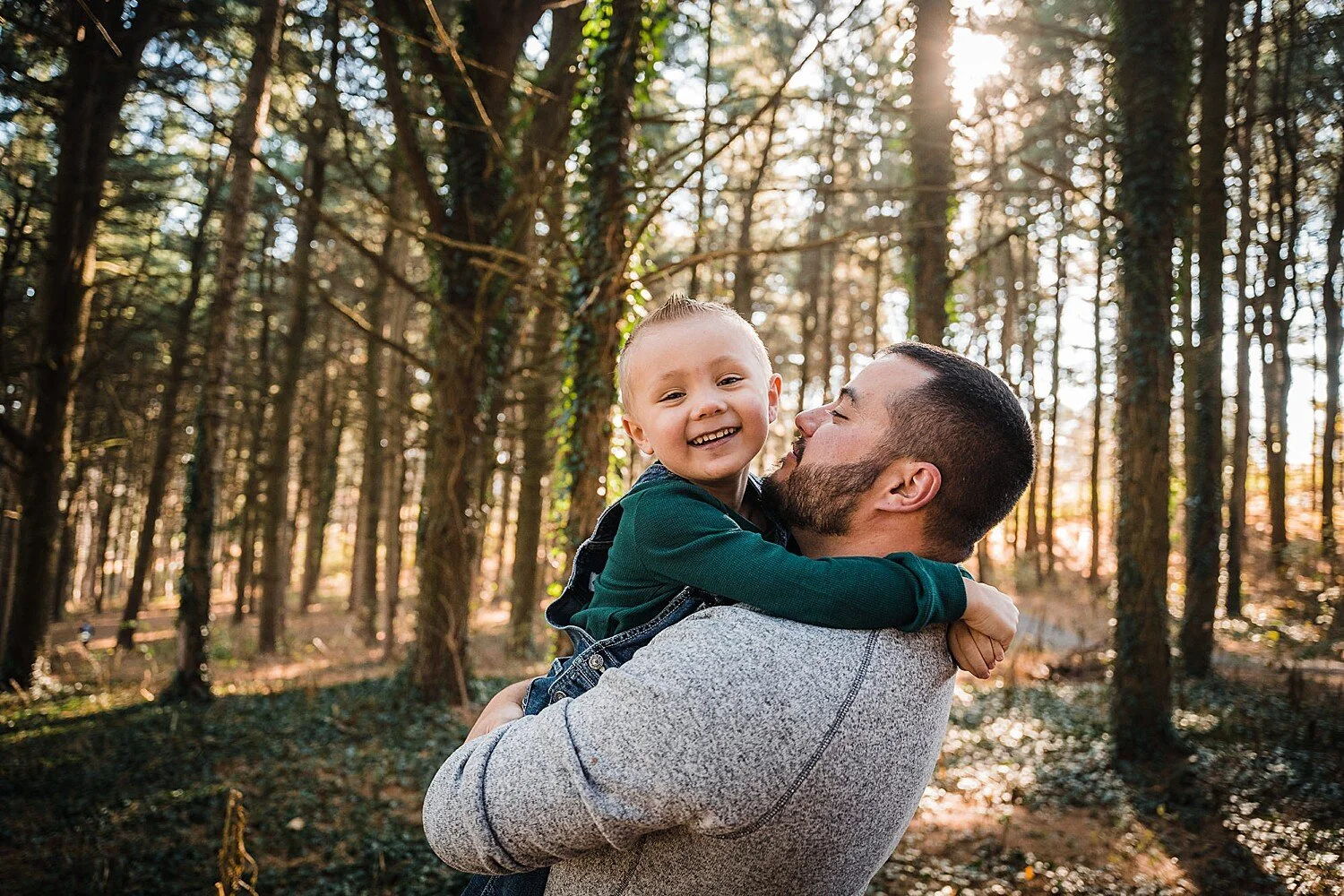 Lancaster Family Photography: A Winter Session in the Evergreens at ...