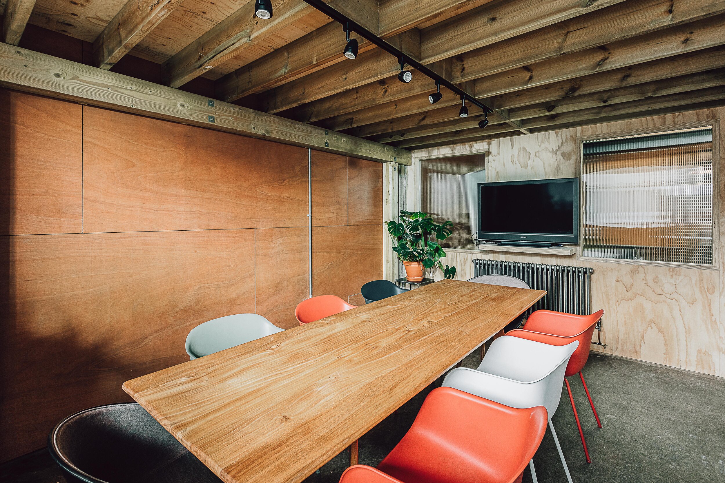 The HOHouse— Shared Desk Space in Newquay, Cornwall