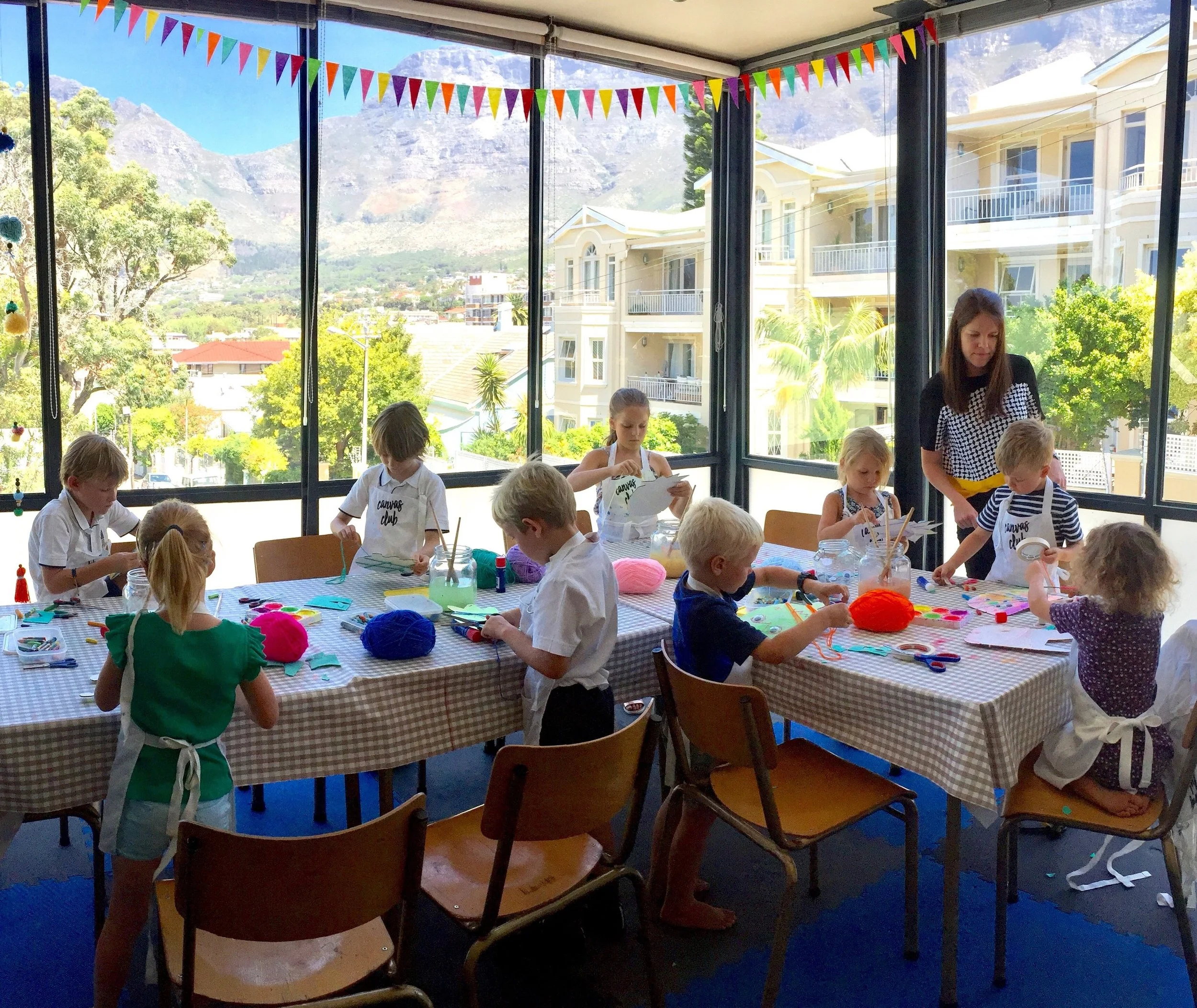 Canvas Club Art & Craft Classes and Parties - HOME