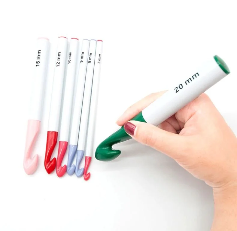 JUMBO CROCHET HOOKS - TAPERED - 7 SIZES — GuChet.com