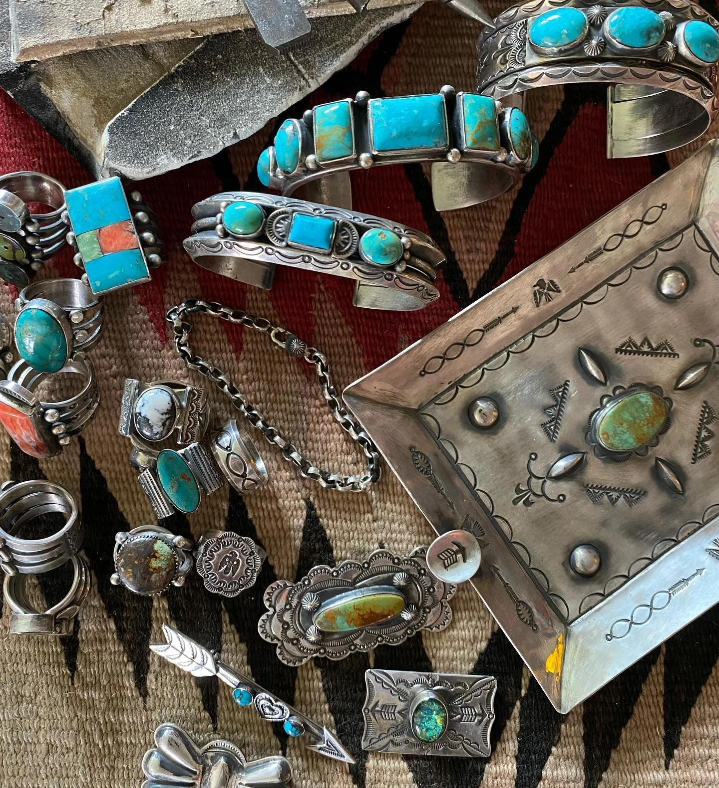 Red Rabbit Trading Co.