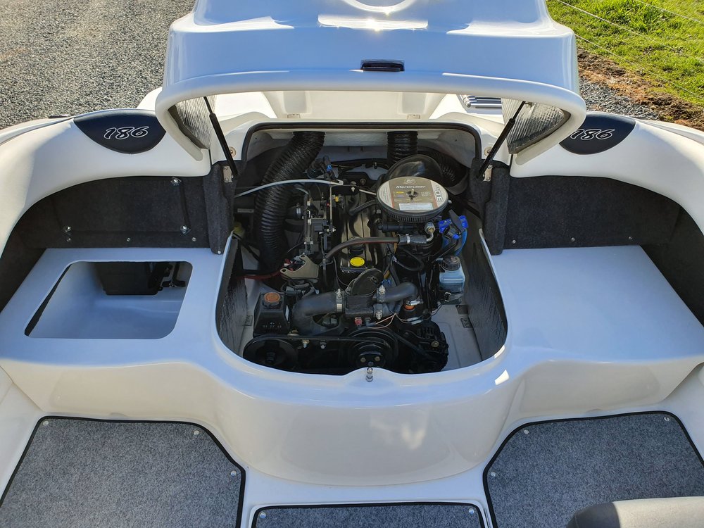 186 CX — Rae Line Boats