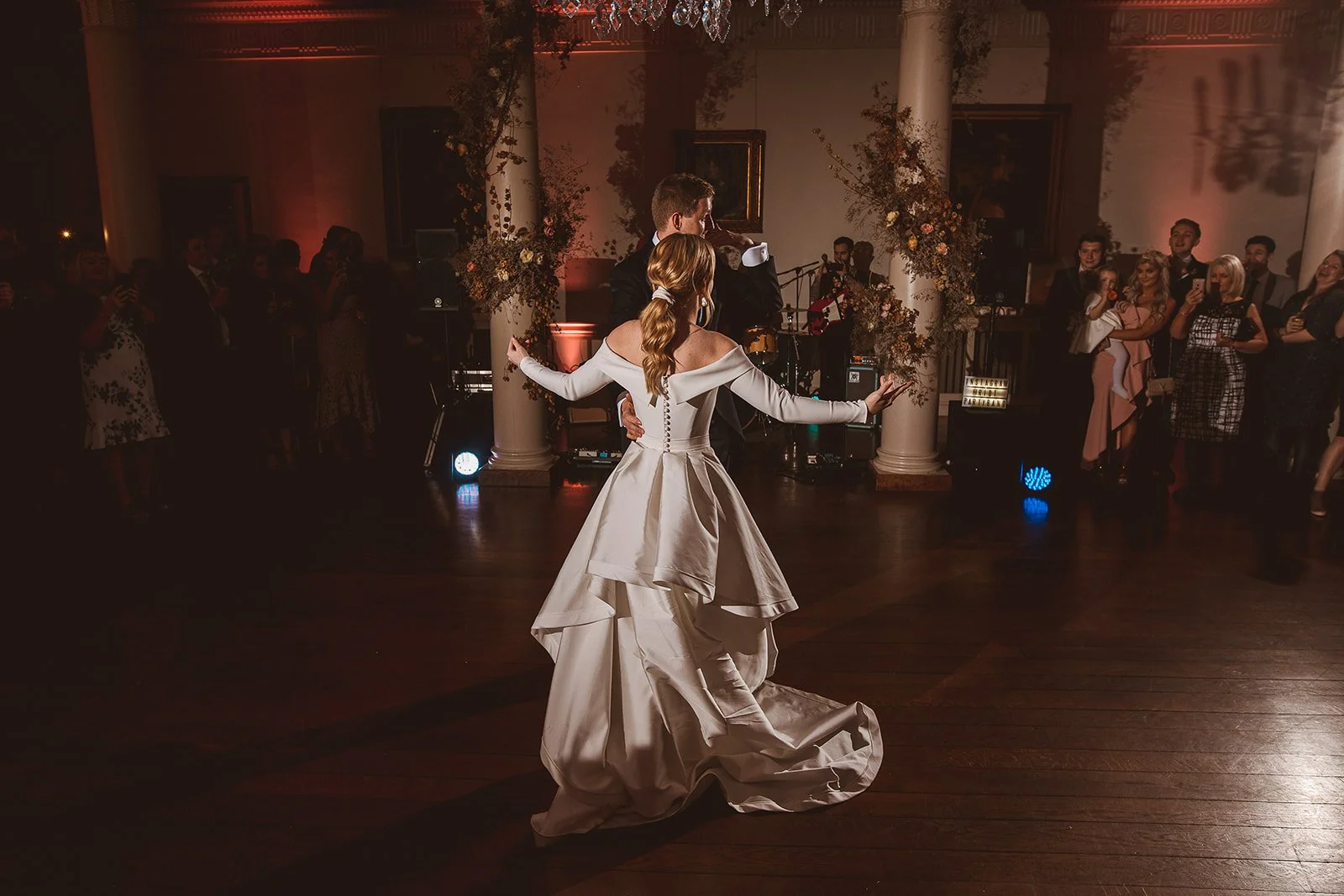 Home — Victoria Ralph Hair