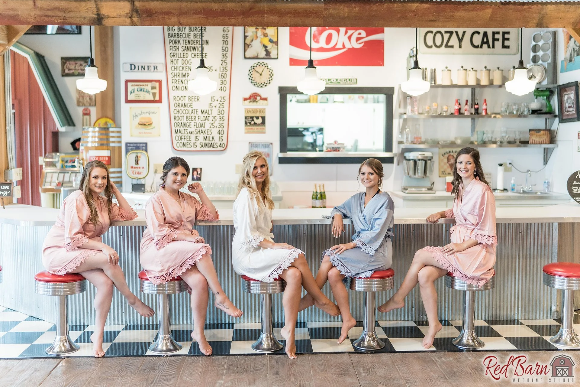 Madison and Kurtis - Barnacopia — Red Barn Wedding Studio