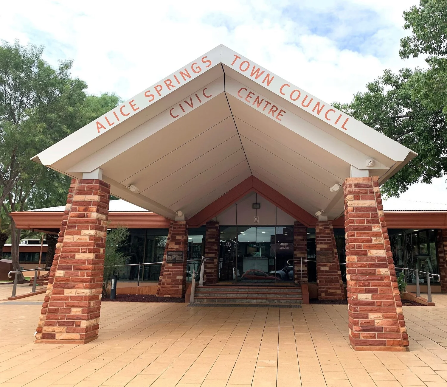 Alice Springs und die Nationalparks — grad60.com