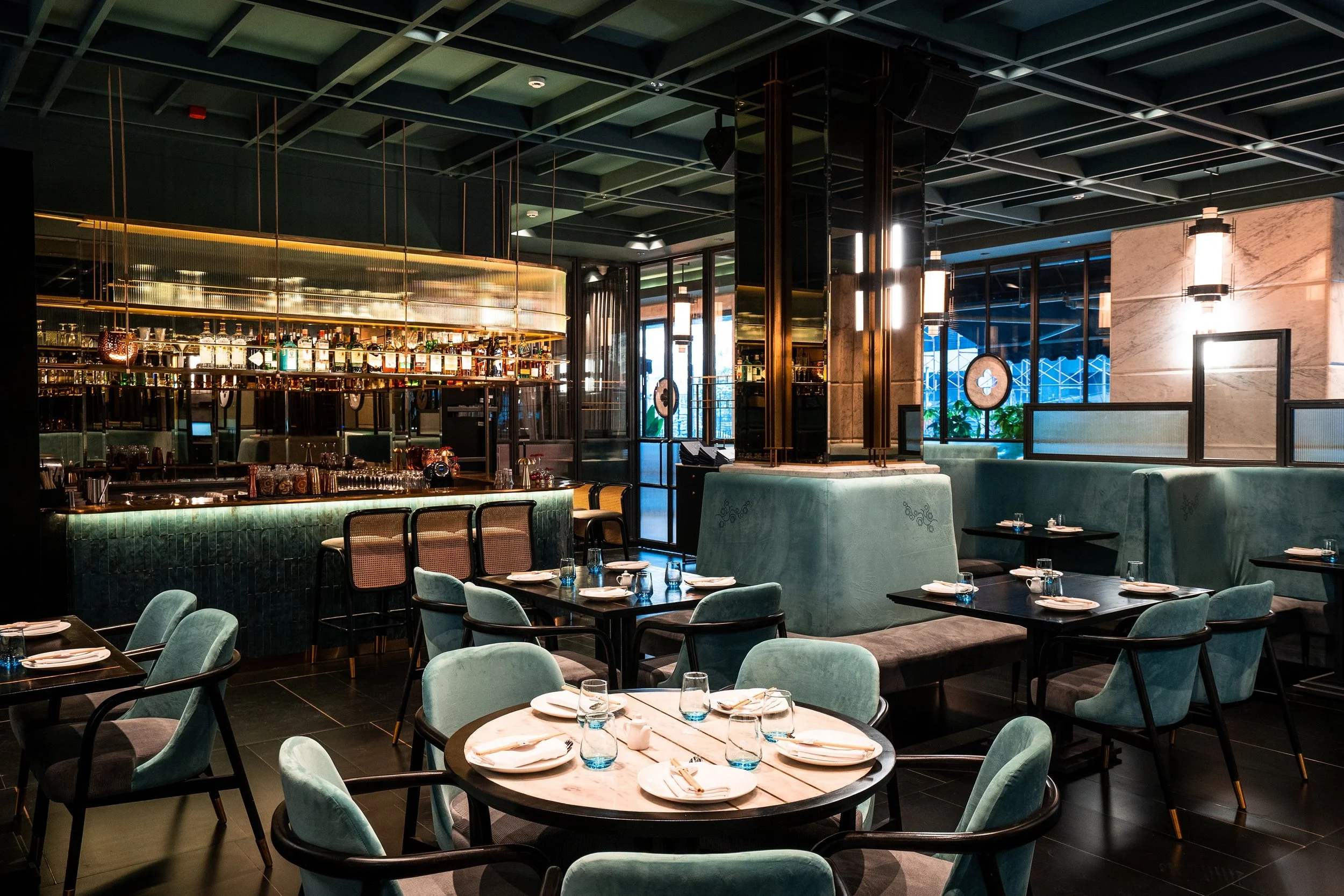 Mainland China, Mumbai's iconic Chinese restaurant, unveiled a new look ...
