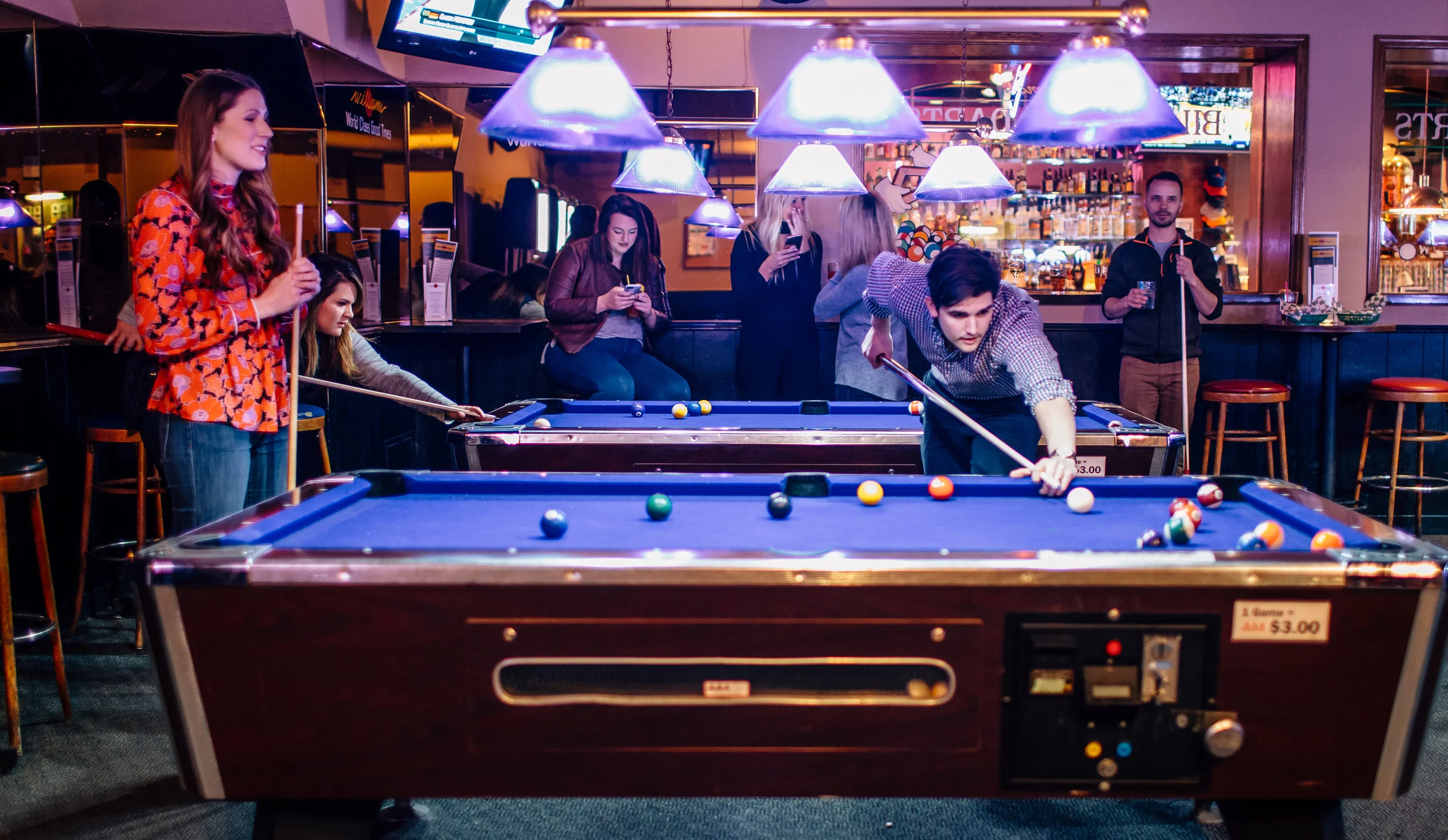 Williams Uptown Pub & Peanut Bar