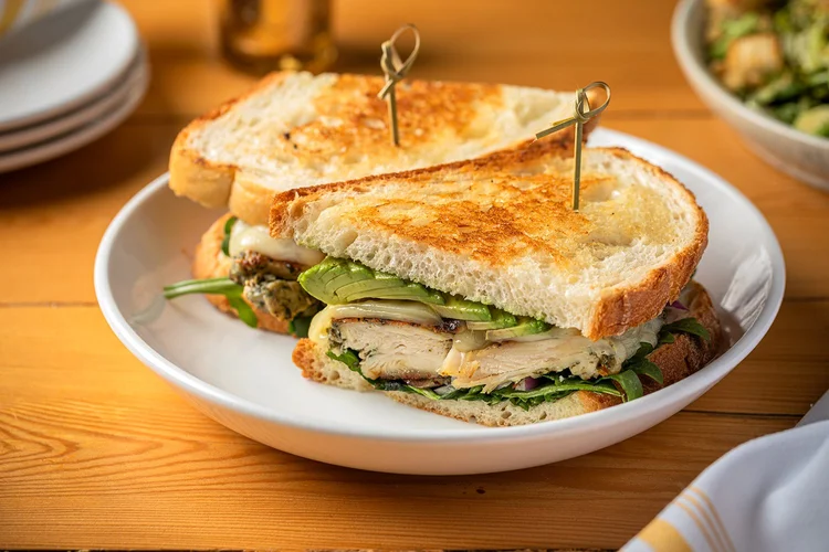 Chicken Sandwich Wrigleyville Chicago - Helen's Grilled Chicken ...