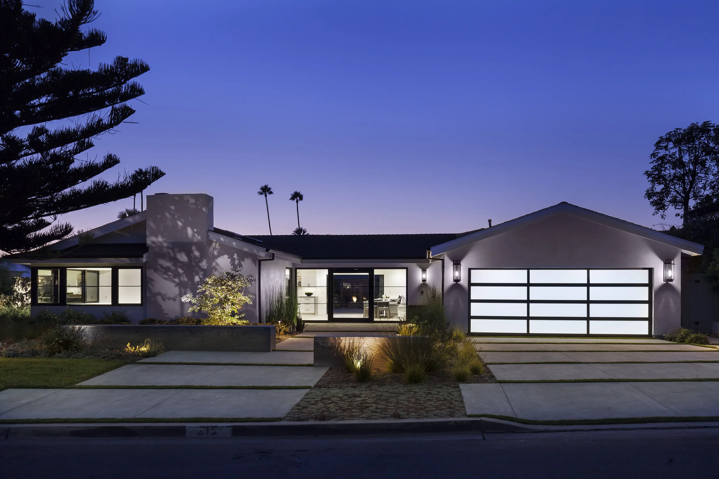 California Casual — Tru.Studio