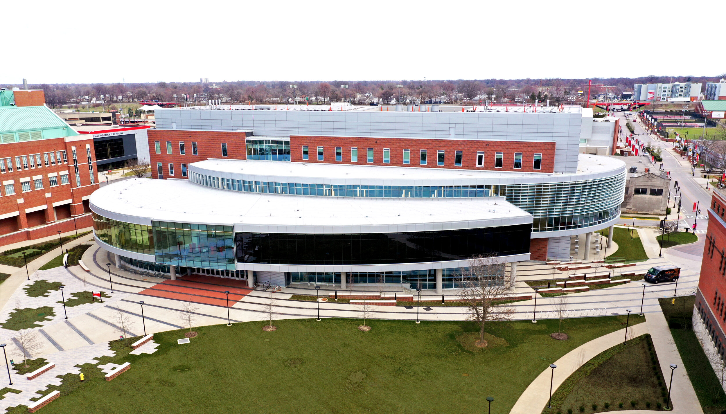 UNIVERSITY OF LOUISVILLE BELKNAP ACADEMIC BUILDING — CARMAN Landscape ...