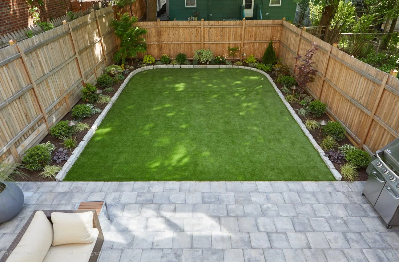 Rowhouse Yard — A Small Green Space