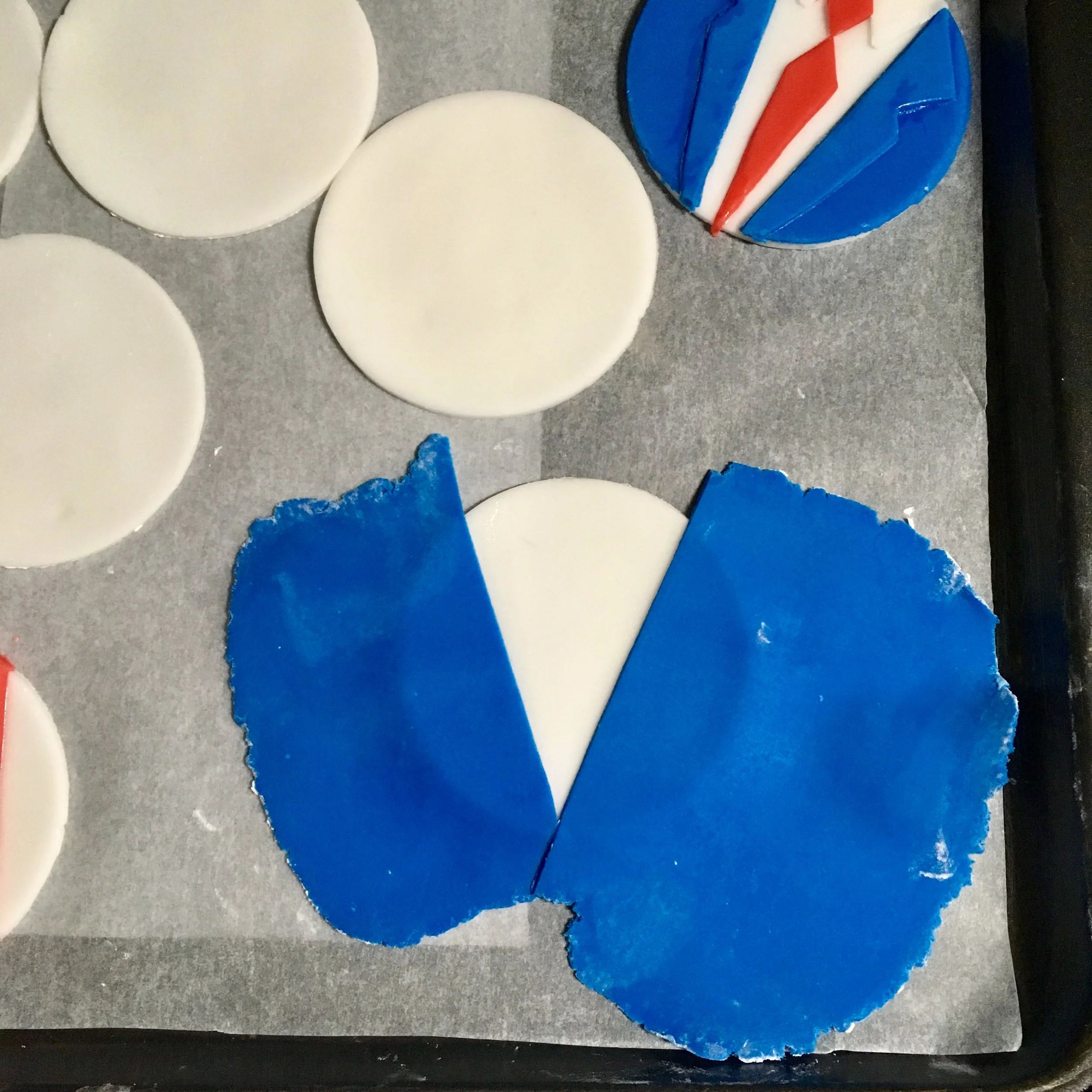 Cracking DIY Doctor Who Cookies (cos cookies are cool) — Icing Insight