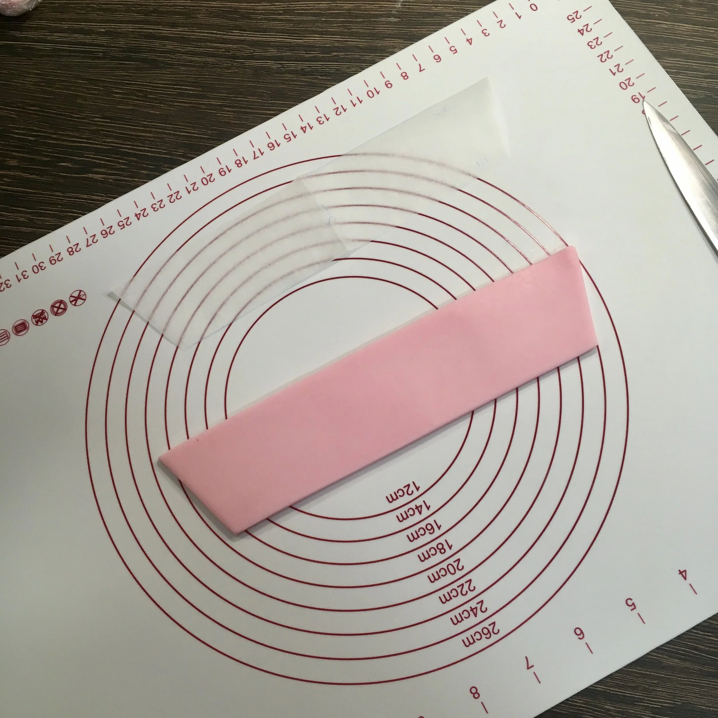 Retro AF Cassette Tape Cake (a MixCake if you will) — Icing Insight