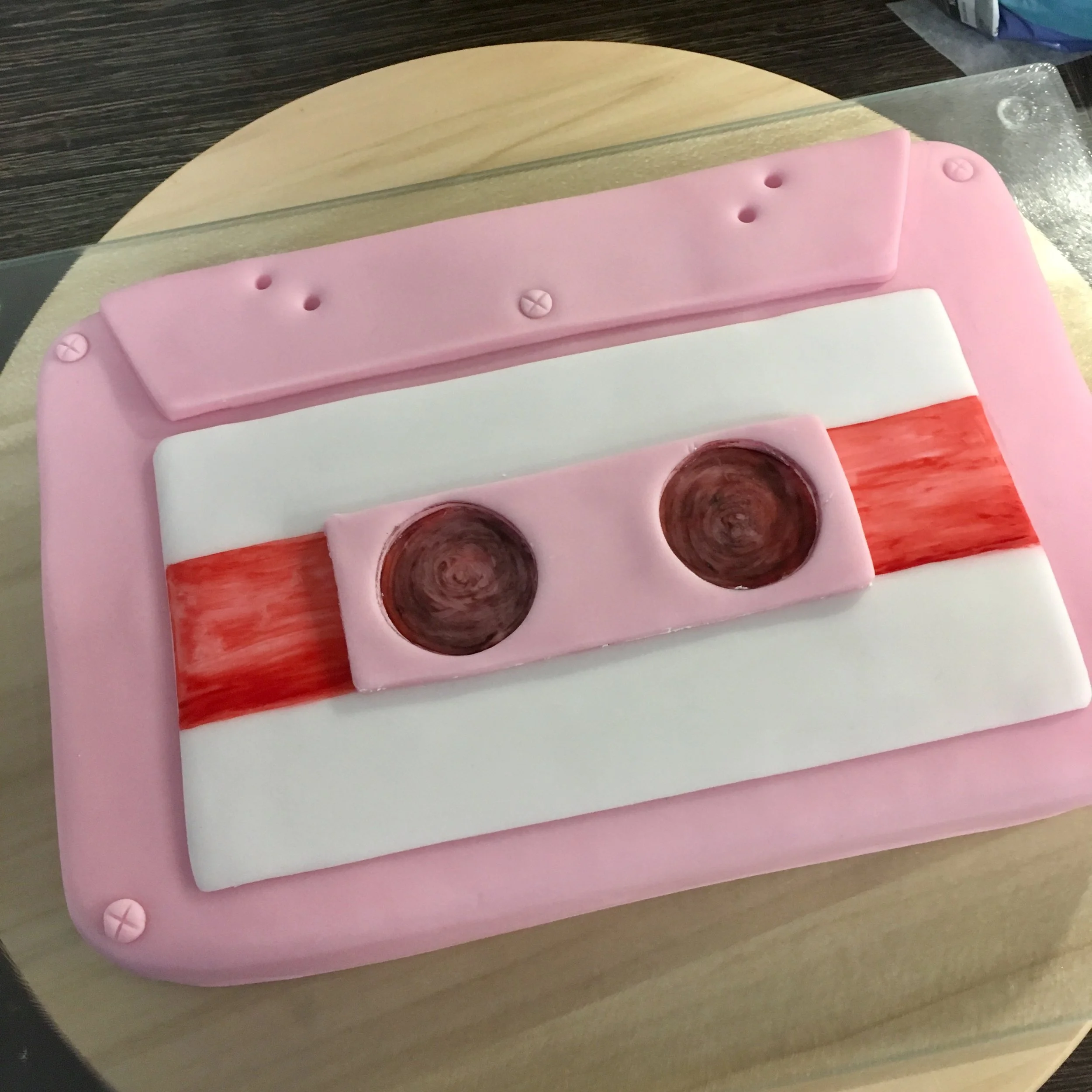 Retro AF Cassette Tape Cake (a MixCake if you will) — Icing Insight