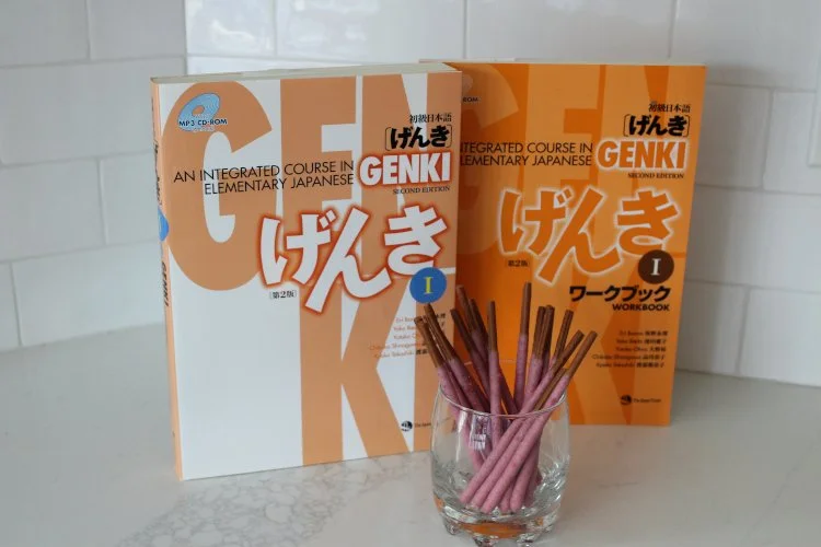 Snacks to Eat While Reading a Good Book (With Book Pairings ...