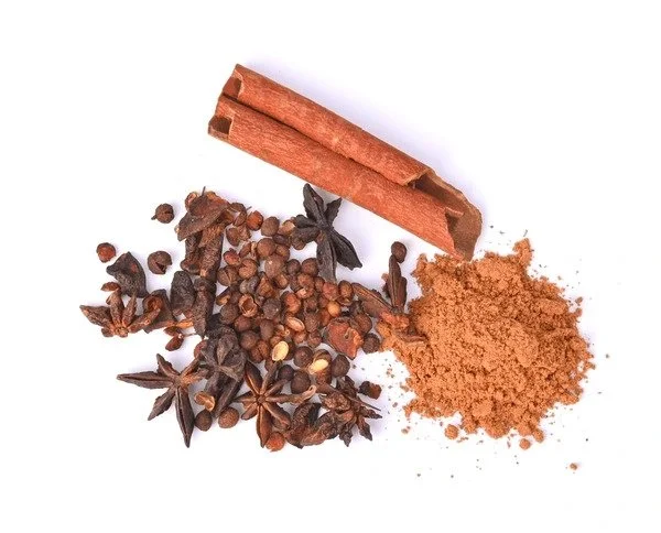 A Beginner’s Guide to the Confusing World of Herbs & Spices | Mediocre Chef