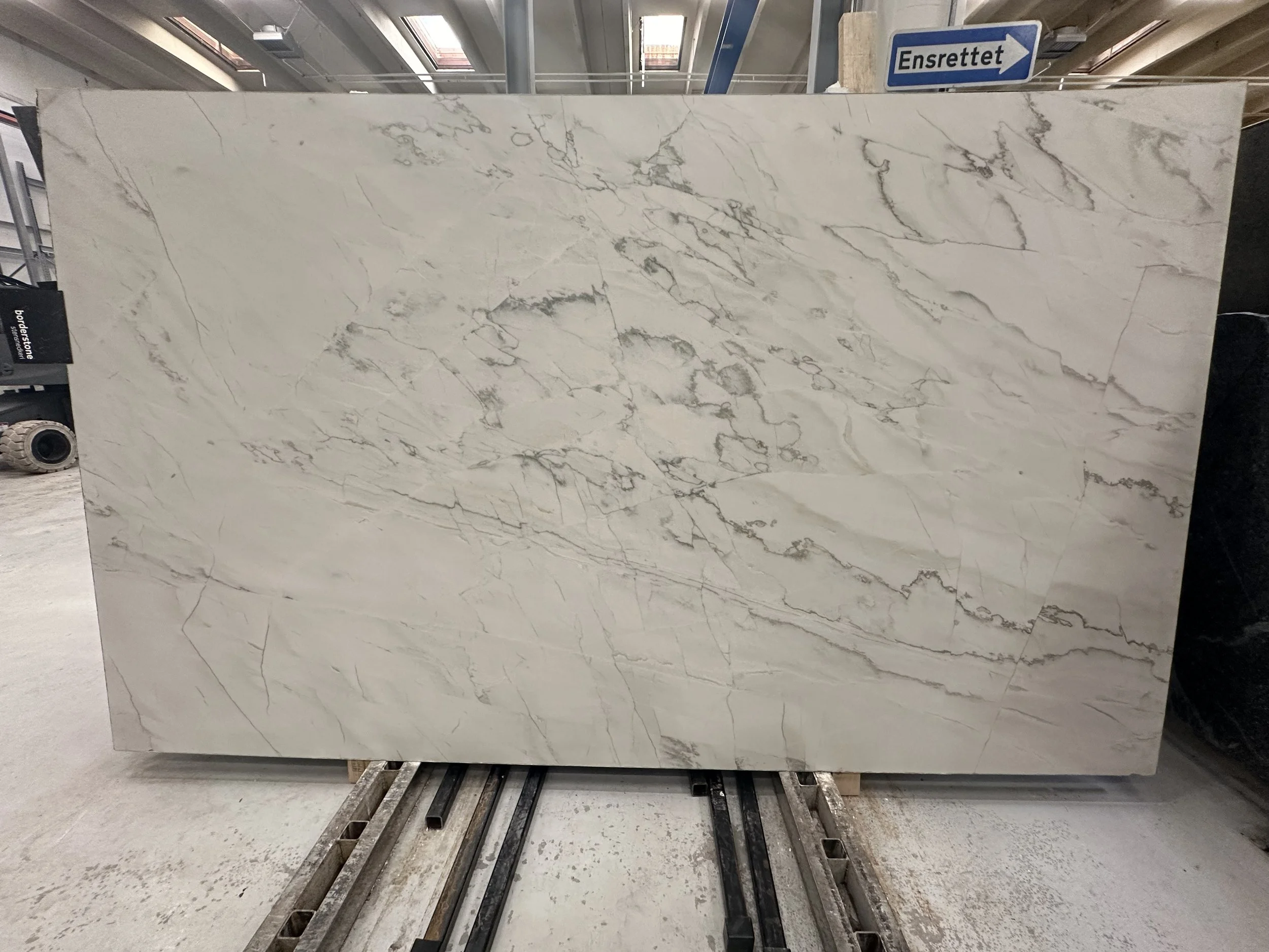 3021 Quartzite - borderstone