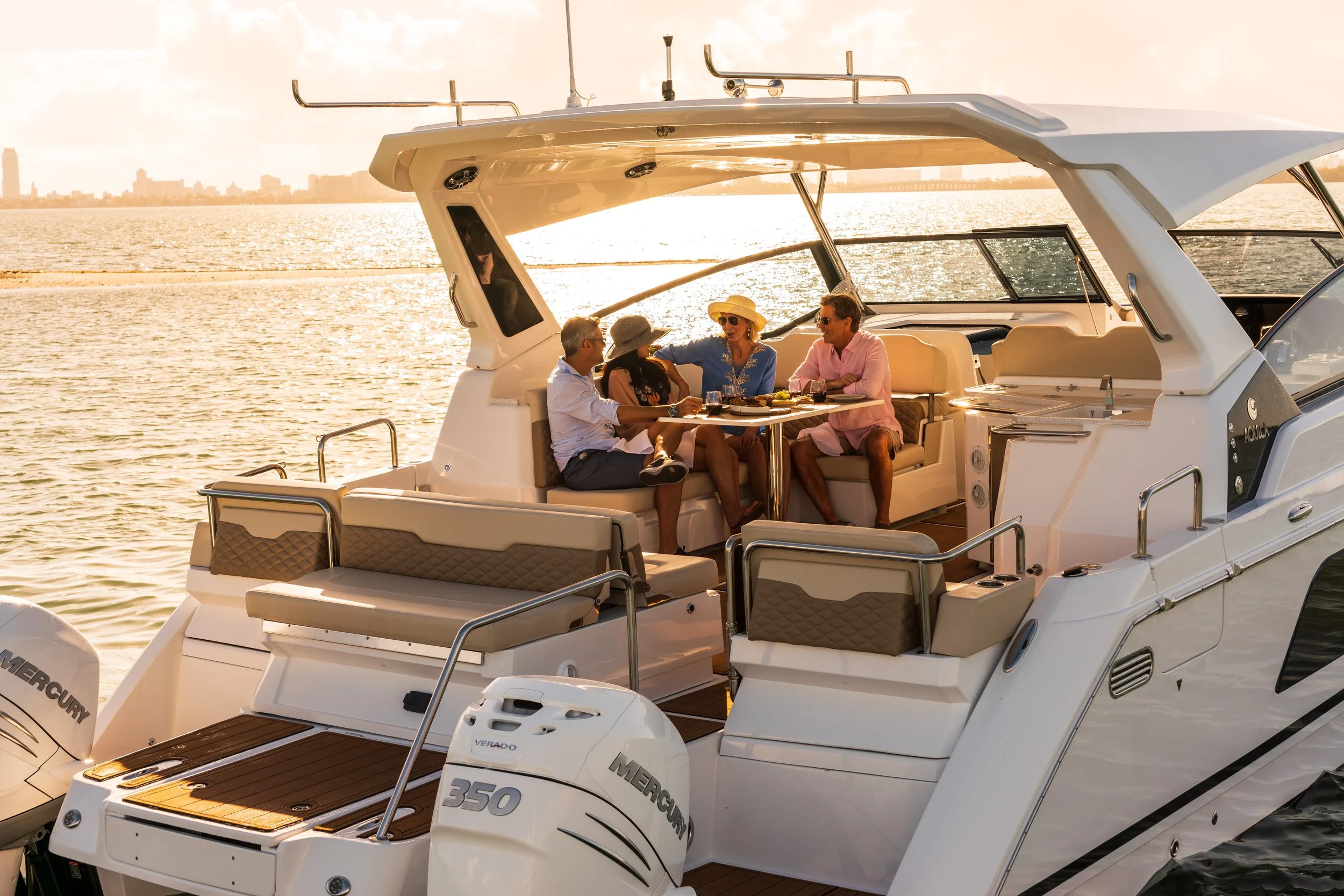 Aquila 42 Coupe Power Catamaran Coupe