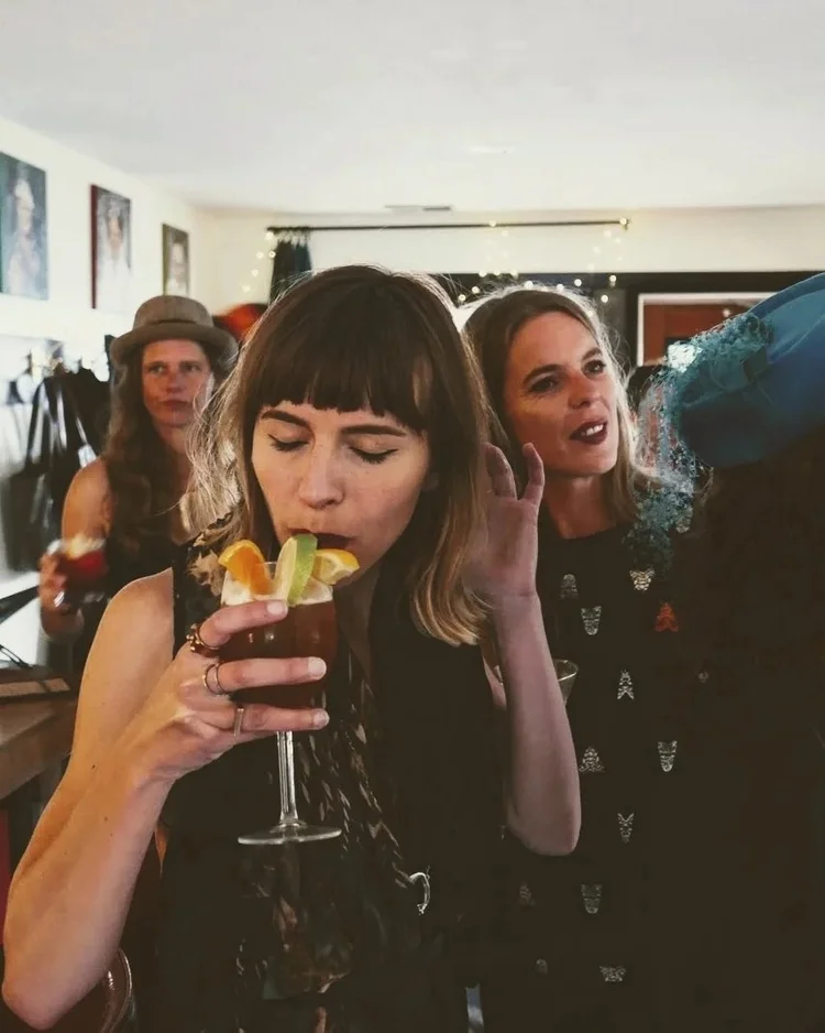 The Billy Motel & Bar