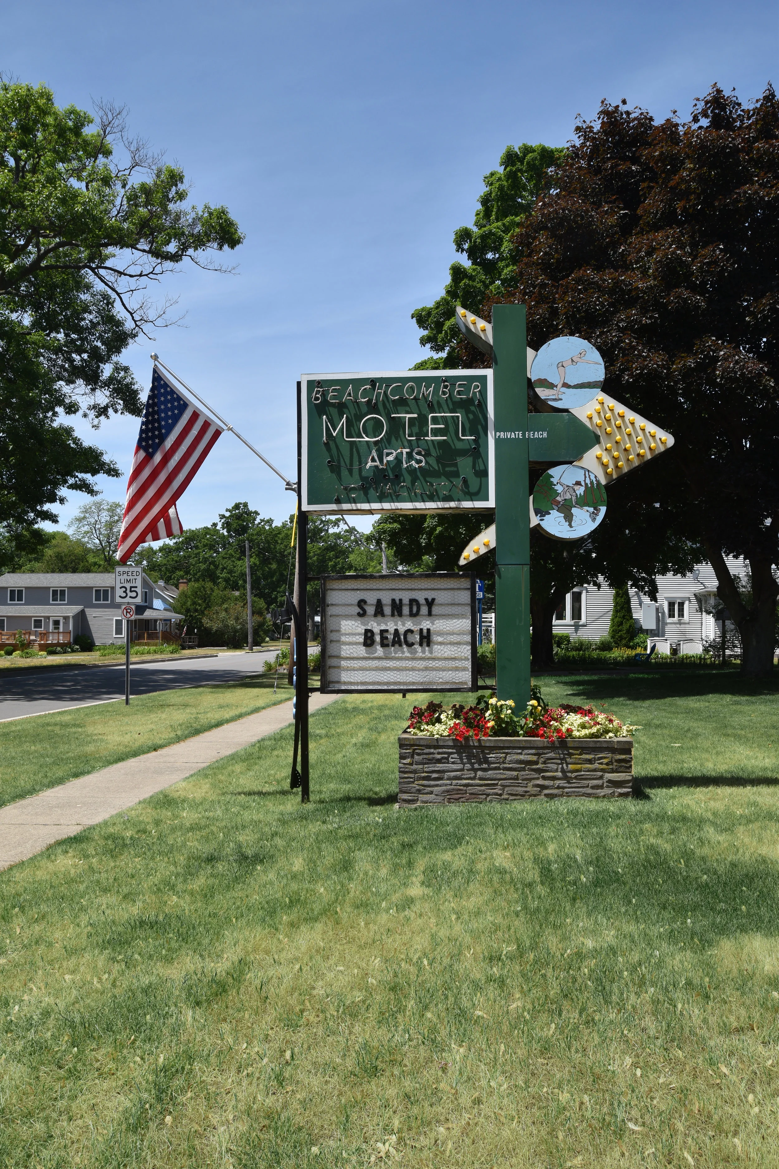 Contact — Beachcomber Motel