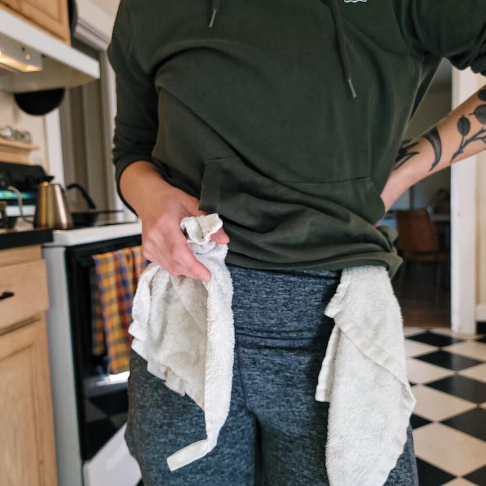 Using Dish Towels Like a Pro for Clean Kitchen Cooking — grapes lauren