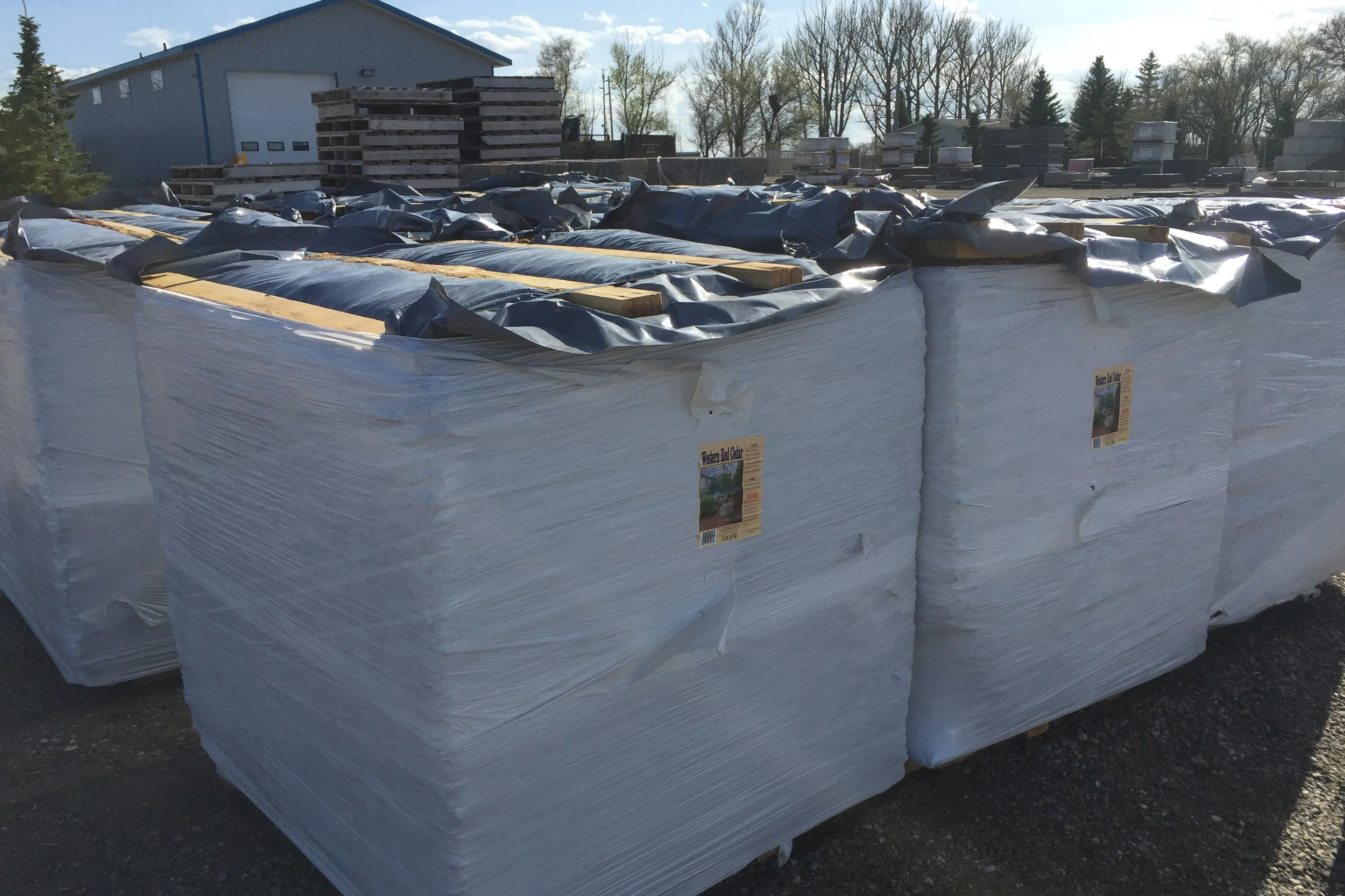 Aggregates and Mulch — Hilgersom Inc.