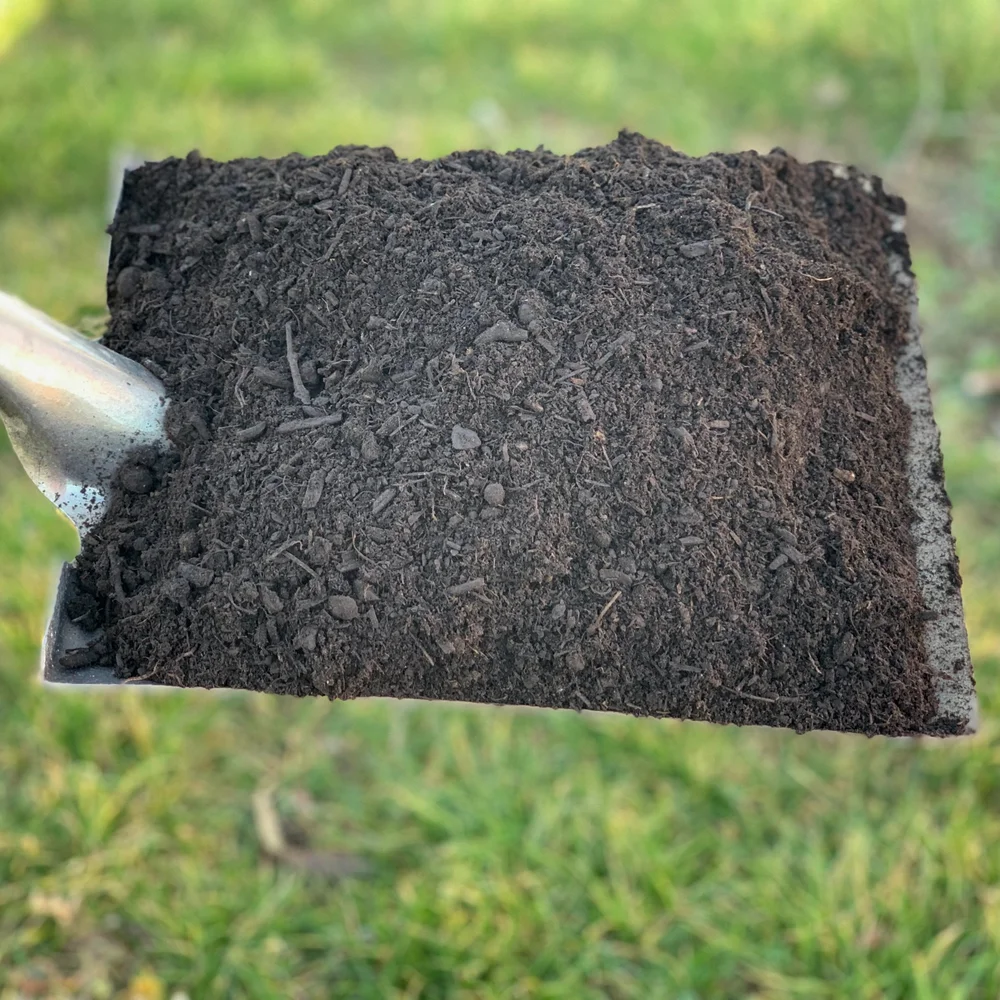 COMPOST + SOIL BLENDS — Dirt Hugger