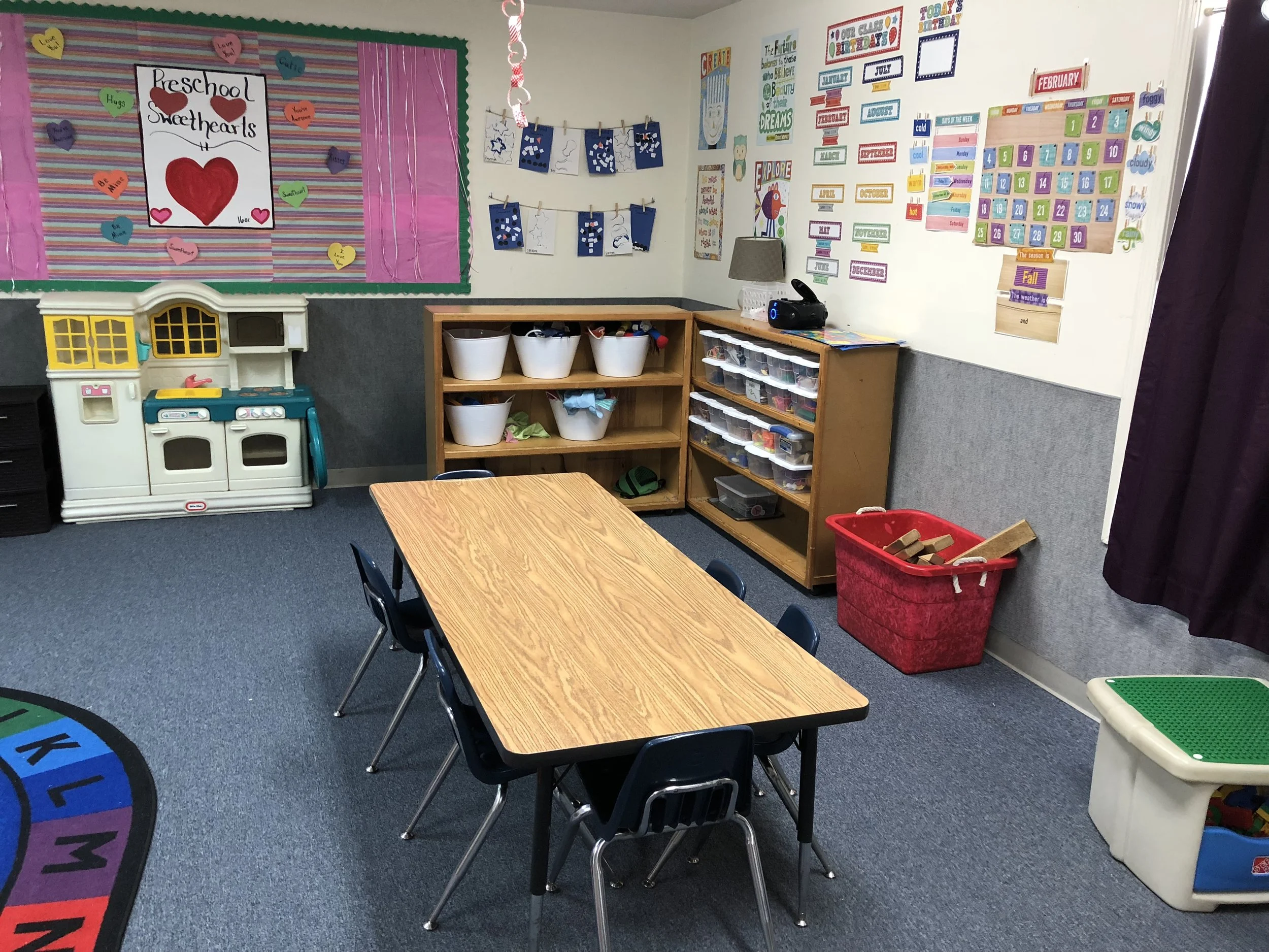 Look Inside — Discovery Island Learning Center