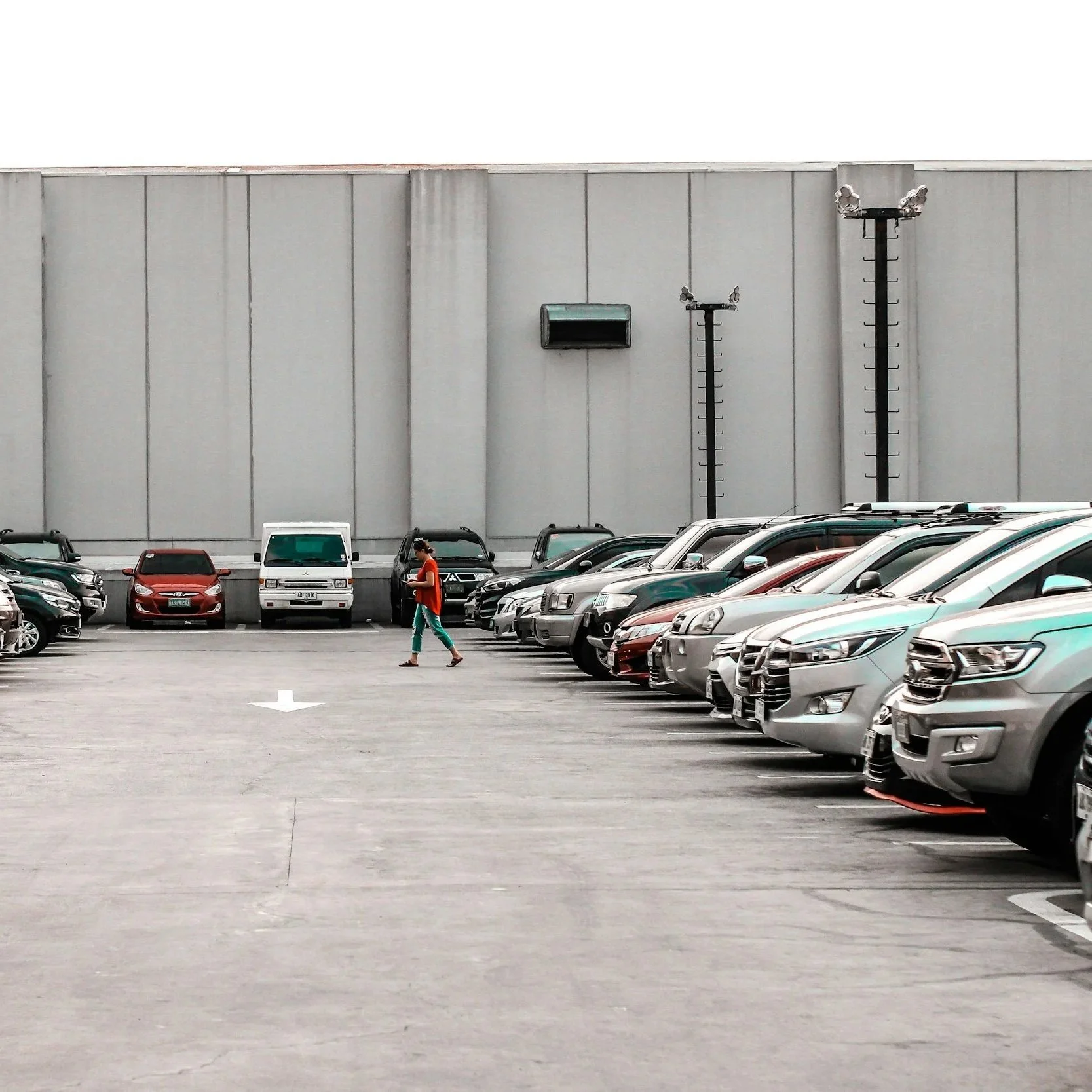 Traffic Control with Fencing: How to Fix Parking Lot Confusion and ...