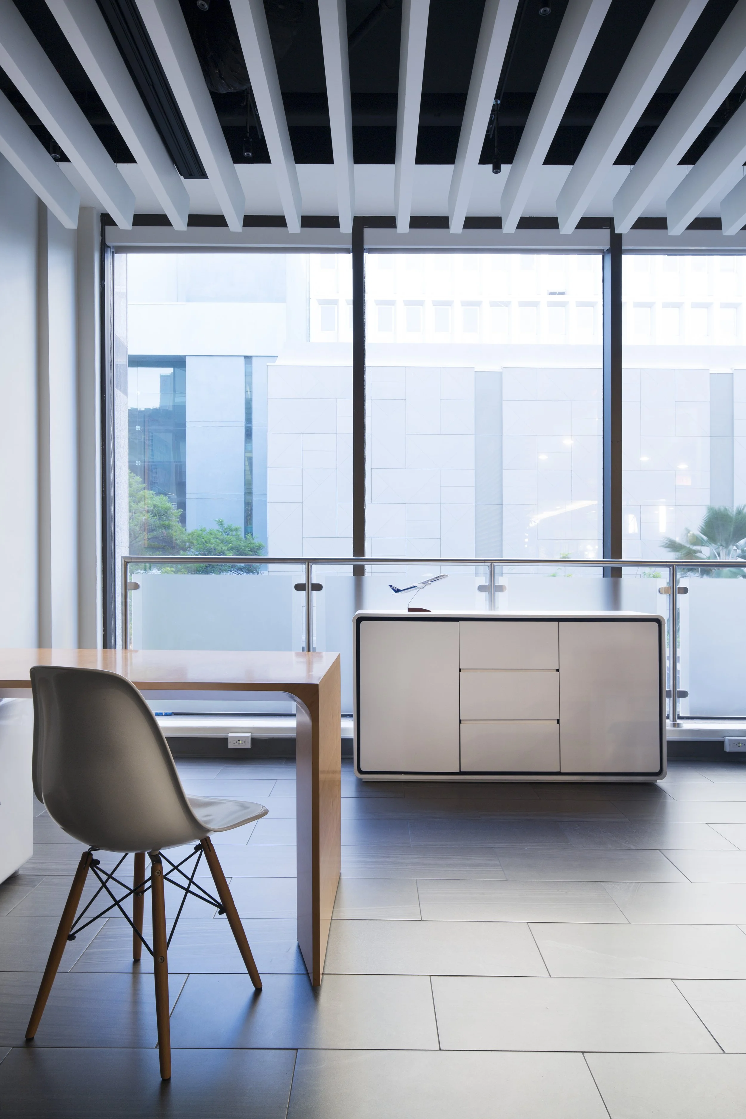Ma'hallo Lounge - District Architects