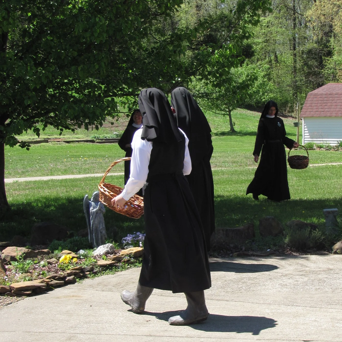 Easter 2019 - Exult, let us Exult! — Passionist Nuns