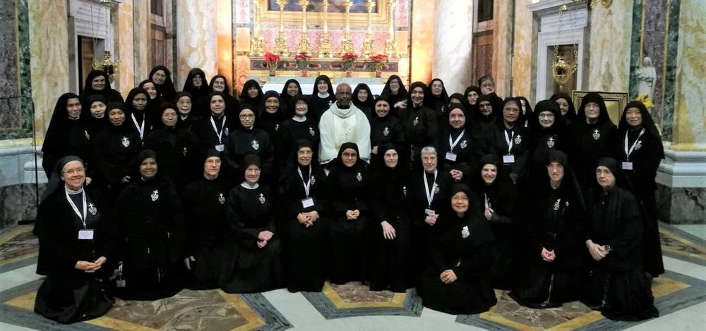 New Monastic Congregation Website! — Passionist Nuns