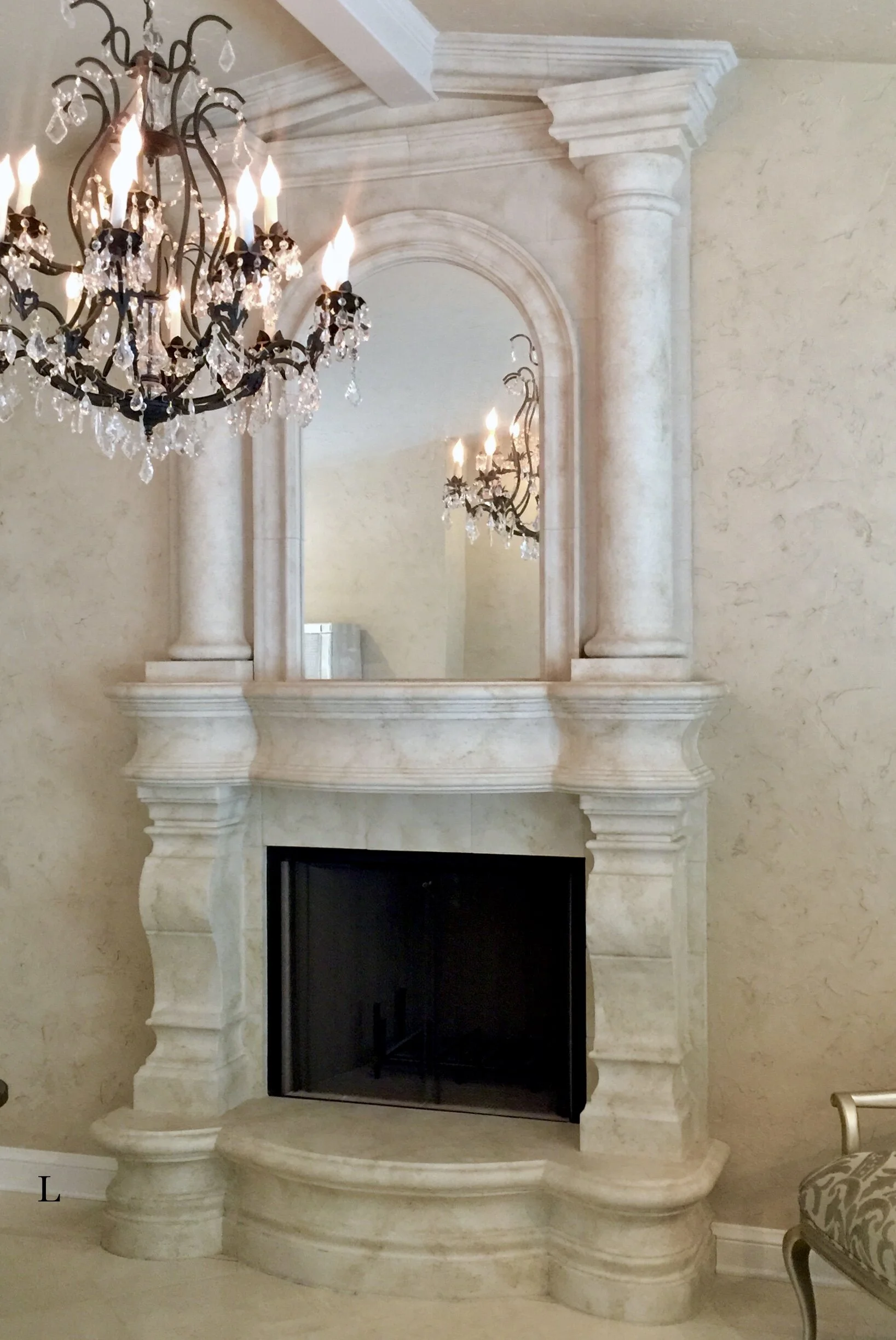 Mantelpiece gallery — Aria