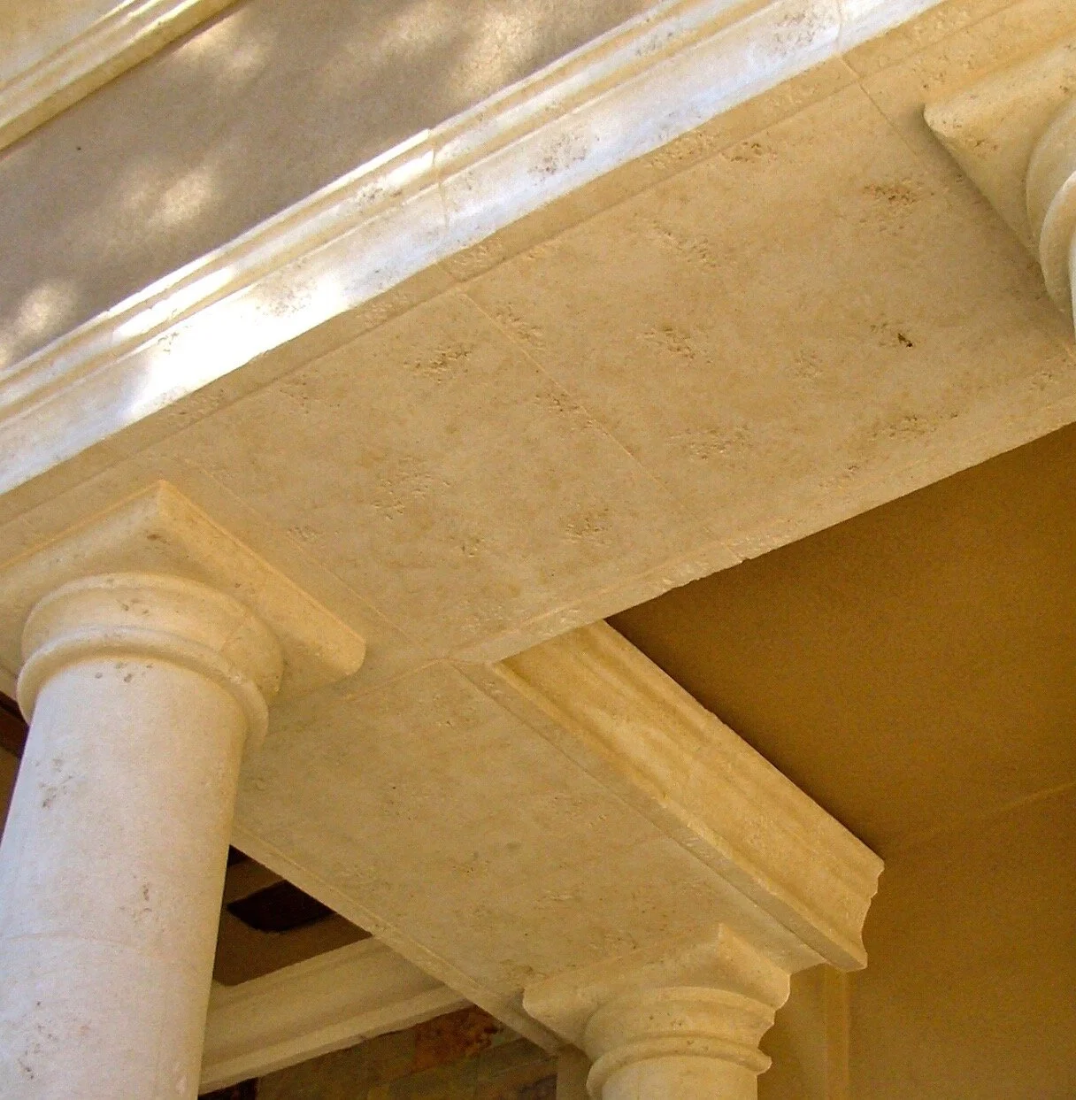 Limestone gallery — Aria