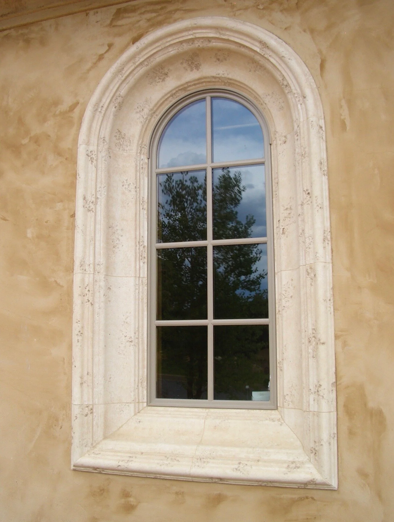 Limestone gallery — Aria