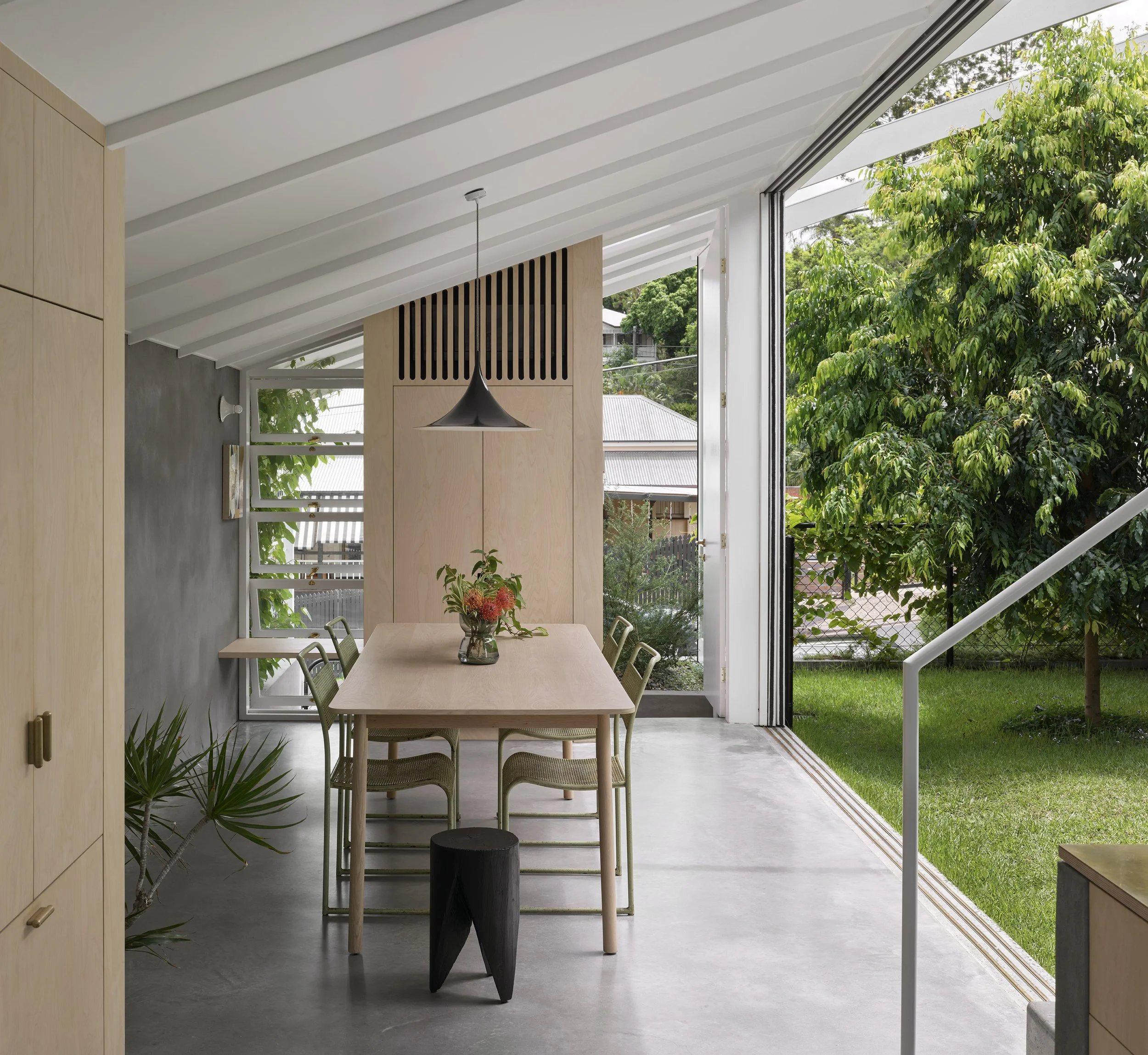 JOHN ELLWAY. ARCHITECT — Cascade House