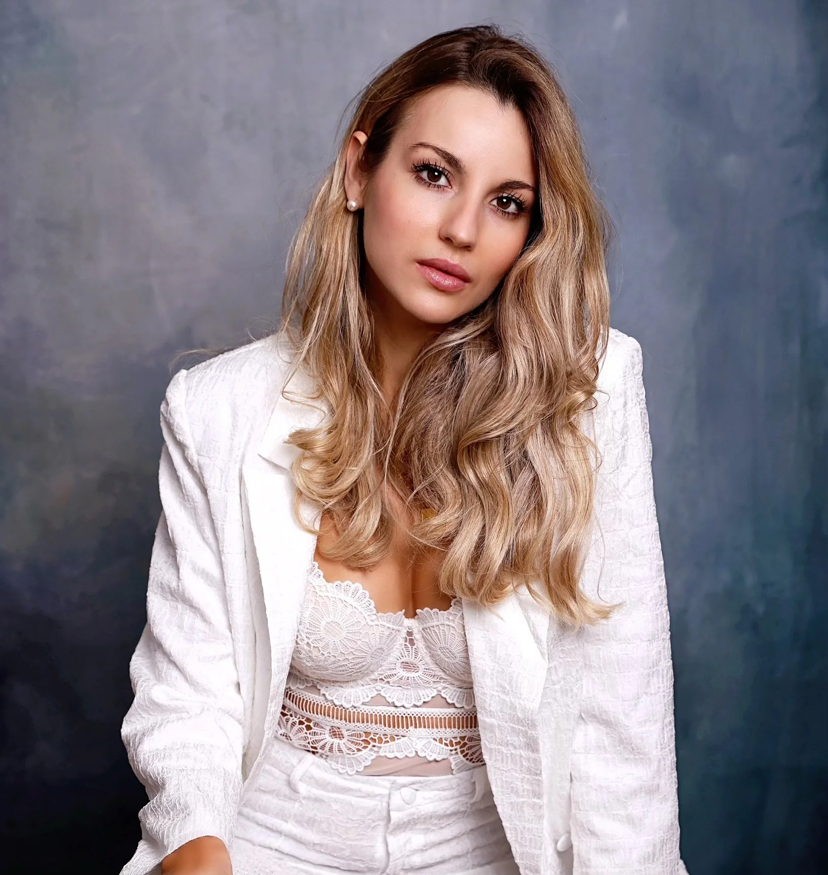 WOMEN — Upfront Models