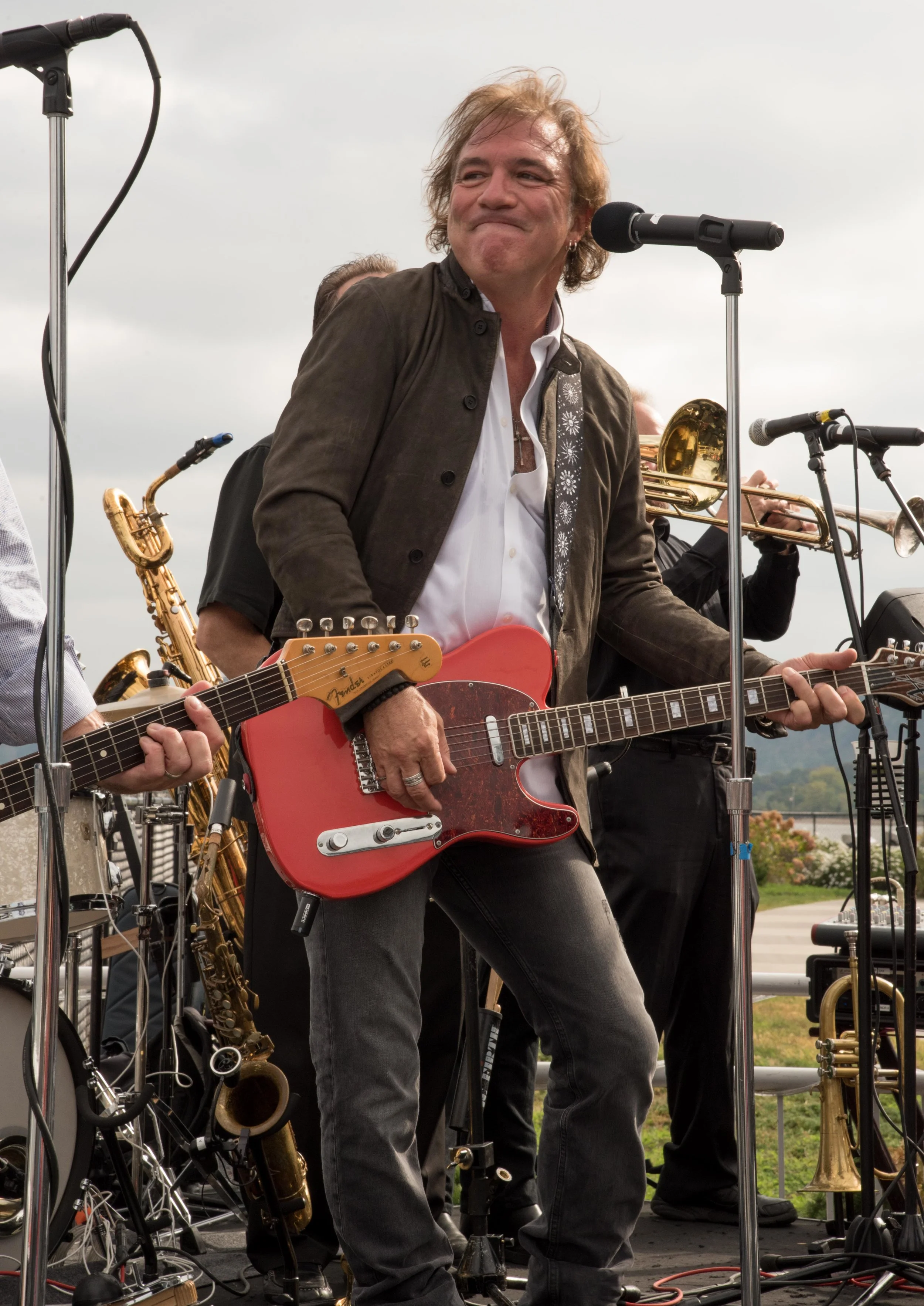 Mighty Spectrum Band