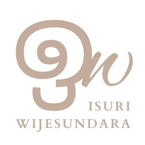 About — Isuri W