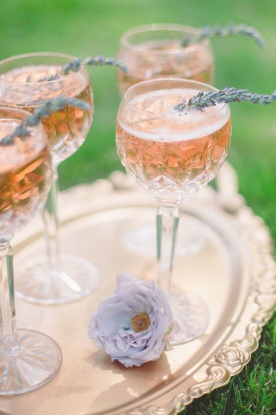 5 Ways To Incorporate Champagne Throughout Your Wedding — The Calla ...